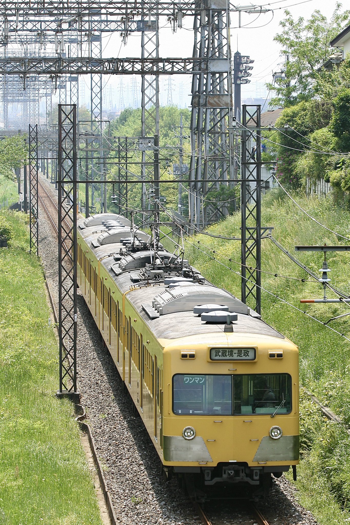 ワタシダ【Odapediaの中の人】 on Twitter: "こちらは私鉄の101系。 西武といえばこの顔のイメージでした。 https://t.co/qNNsjoX6aw" / Twitter