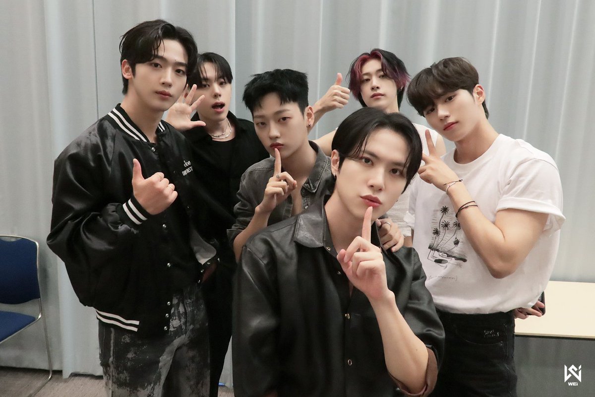 WEi • EN ESPAÑOL on Twitter: "[POST] WEi, Youth 💙💜 📸 http://naver.me/GrMo64ZD #위아이 #WEi #장대현 ...