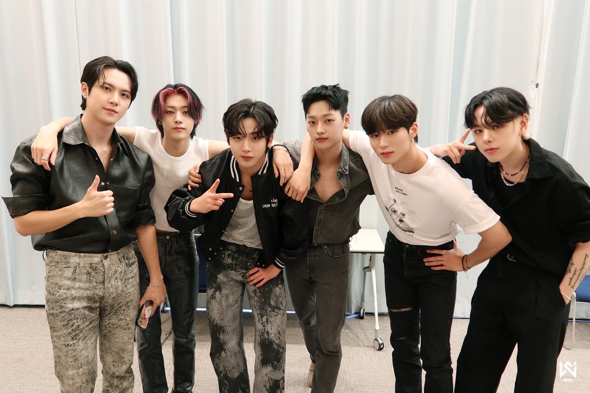 WEi • EN ESPAÑOL on Twitter: "[POST] WEi, Youth 💙💜 📸 http://naver.me/GrMo64ZD #위아이 #WEi #장대현 ...