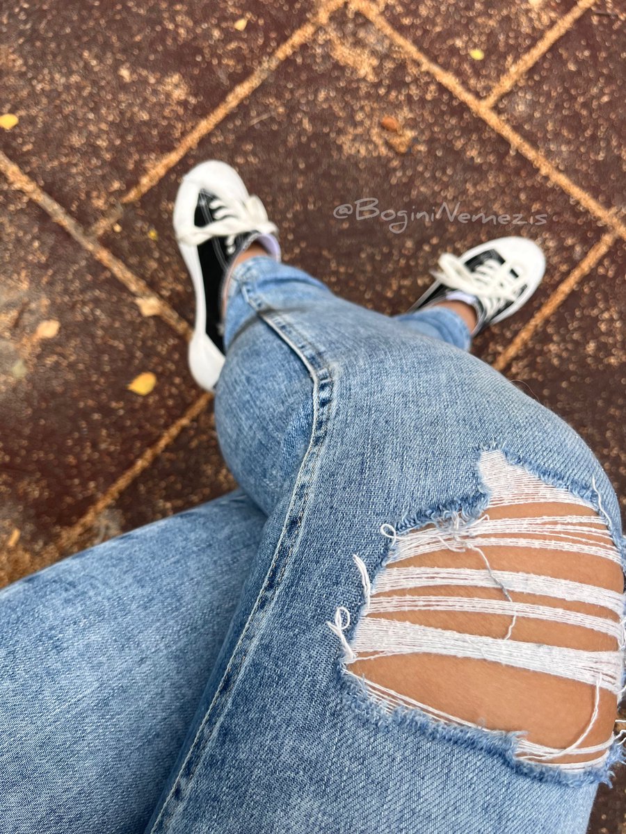 Baddie Js Feet Are My Fictional GFs on Twitter: Baddie Js Feet Are My Fictional GFs on Twitter: