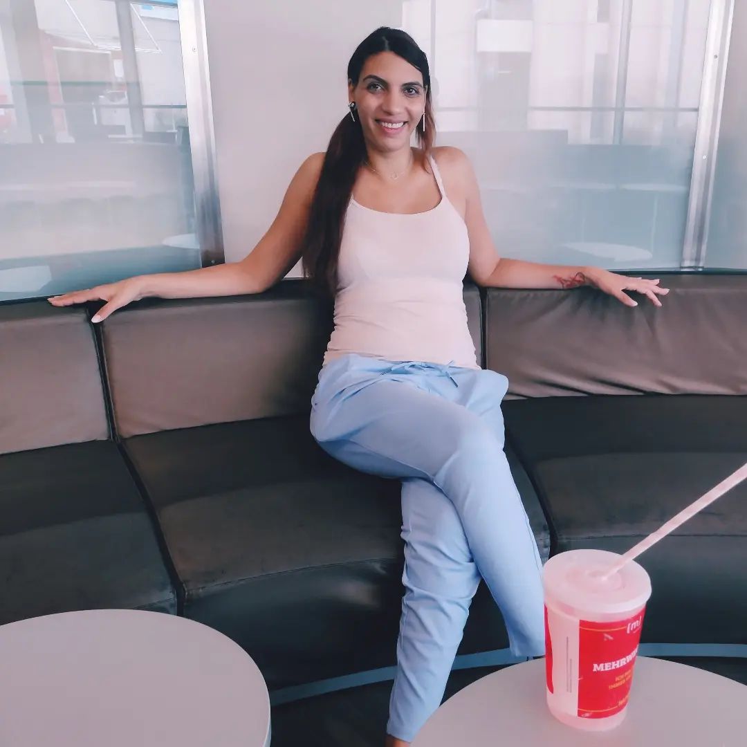 Vika Models on Twitter: "Zeit zum entspannen... #MilaHase #haveabreak https://tinyurl.com/milahase"