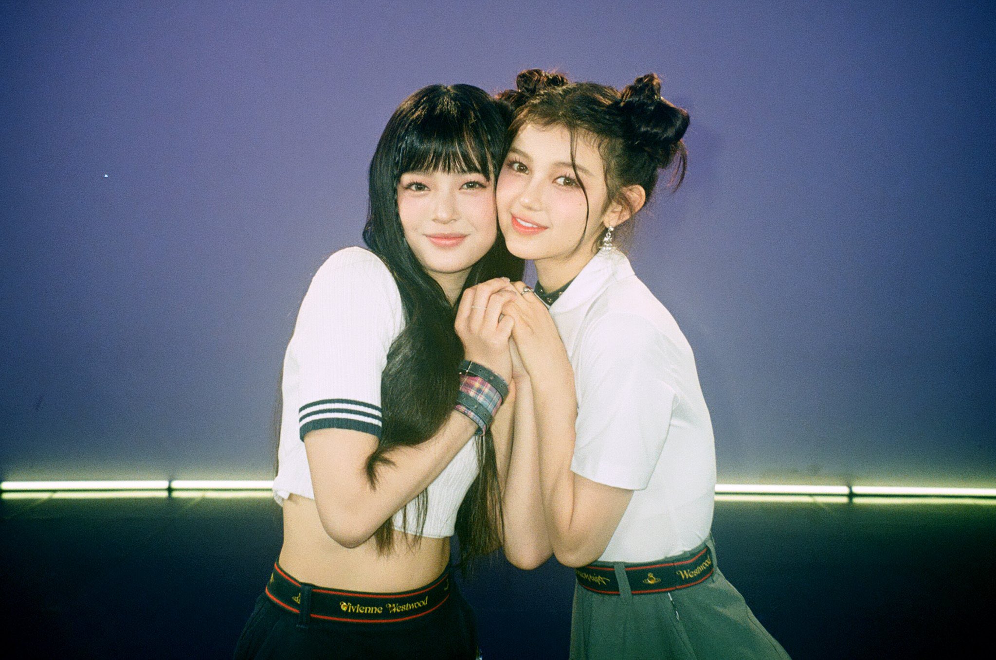 newjeans pics on Twitter: "newjeans on film https://t.co/iv6VNlt9iO" / Twitter