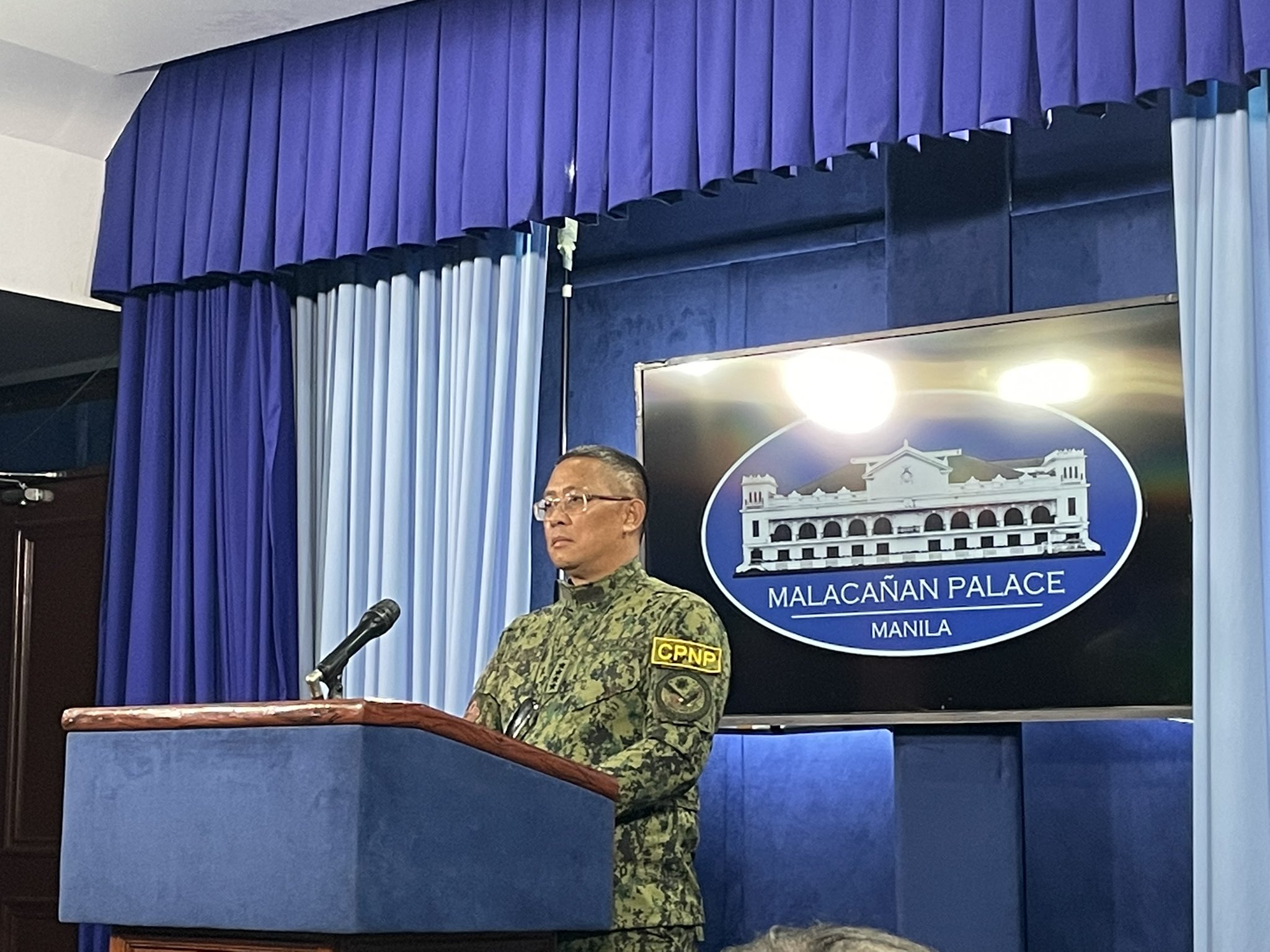 Kat Domingo on Twitter: "NOW: PNP Chief Rodolfo Azurin holds a press conference in Malacañang ...