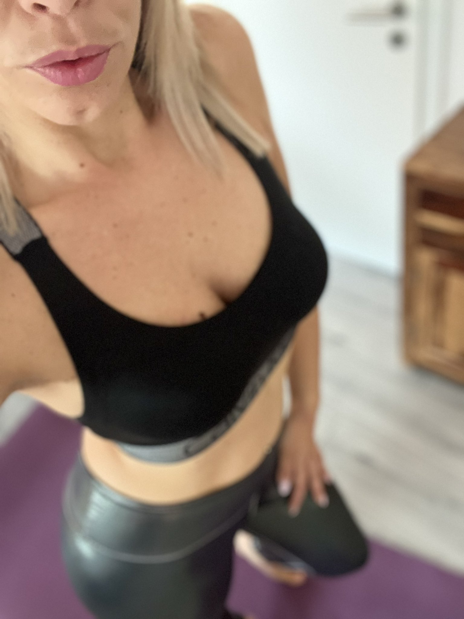⚜️ Herrin La Dueña⚜️findomme ⚜️lady La Dueña On Twitter Guten Morgen