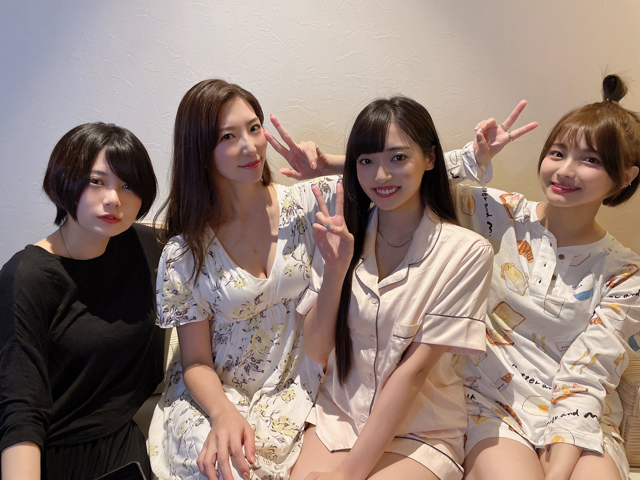 松嶋えいみ on Twitter: "明日20:00~のみにすぽ！eCamp🏕は 沖縄から生配信🌺 https://t.co/kz7IPh61Ws 強化合宿中のNEWSTATE Mobile ...