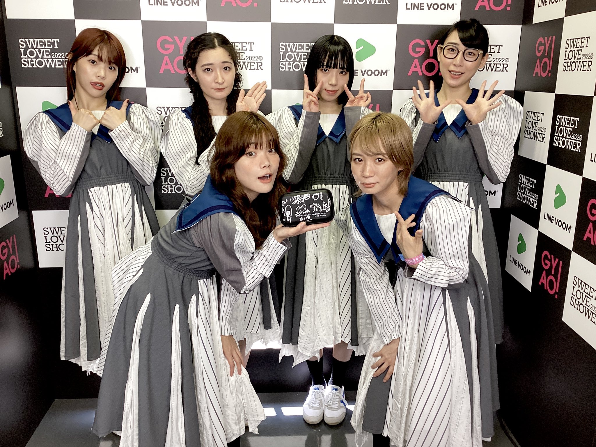 SWEET LOVE SHOWER 2022 on Twitter: "【配信📱】 #BiSH のライブの一部＆バックステージの模様を #スペシャ LINEのVOOMで配信中 ️https ...