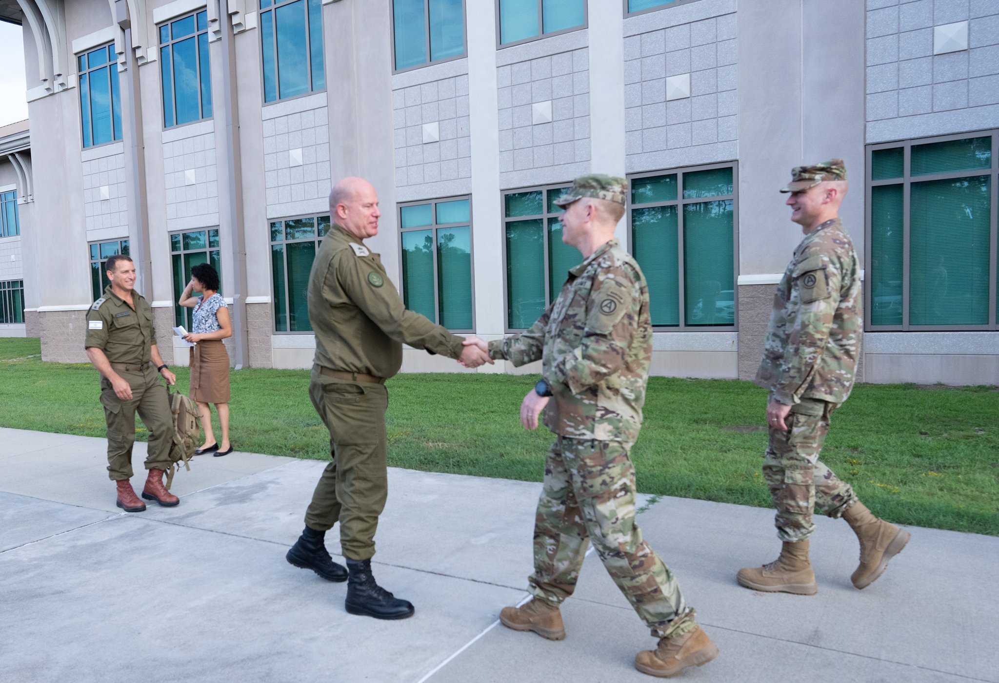 Us Army Central Third Army On Twitter Usarcent Commander Lt Gen