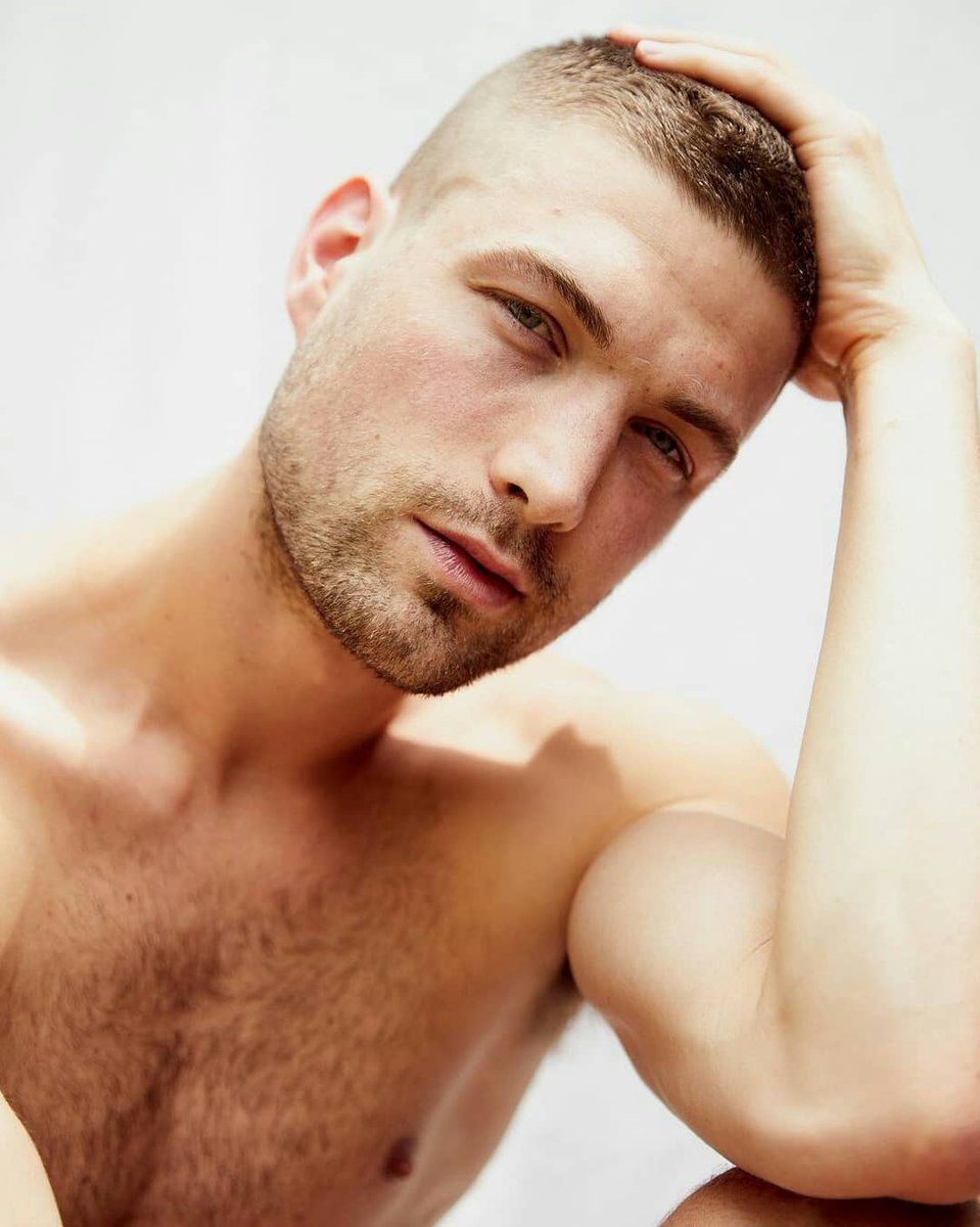 Hot Dudes Good Mood 🇺🇦 on Twitter: "RT @AmenEverytime: It's Saxon Dunworth by Brandon Matthew ...