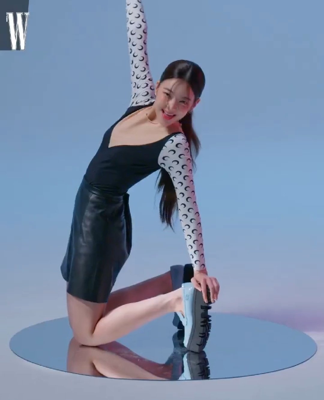 LIA GLOBAL on Twitter: "[PHOTO] 220901 Lia for ITZY x CHARLES & KEITH for W Korea #LIA #리아 ...