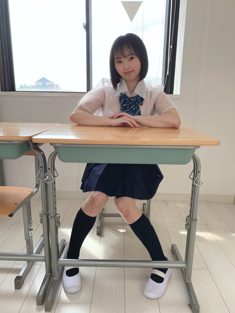 本日はラブポップ(R18)で愛野ひなたちゃんを撮影しています📸 🔞https://t.co/J3VxYmlk0j 次の衣装は制服シャツです #制服 #パンチラ #制服 #パンチラ ラブポップ ...