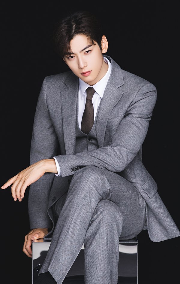 Cha Eunwoo Indonesia on Twitter: "📸 Foto-foto pada website LIBERCLASSY Kunjungi website untuk ...