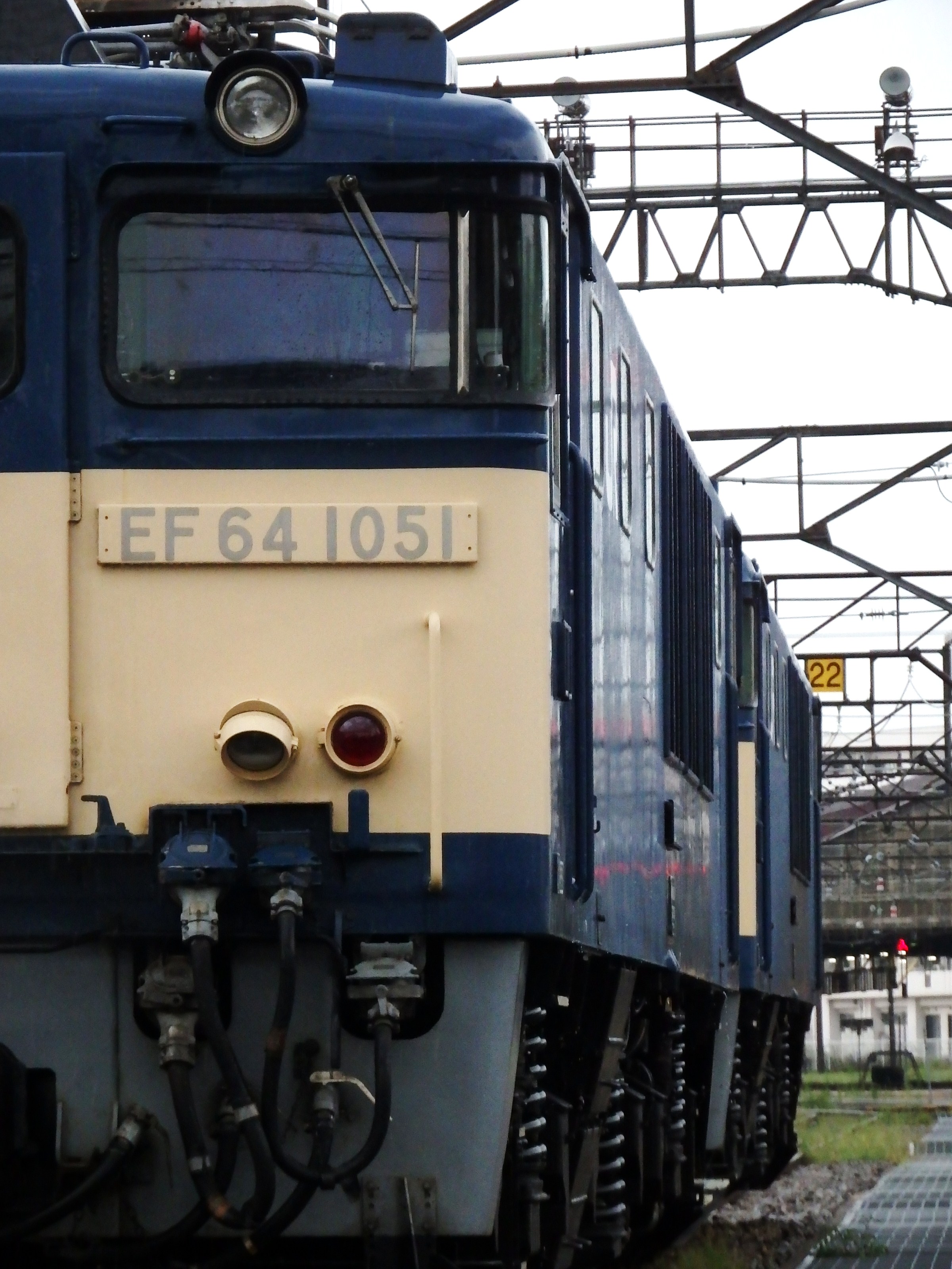 にいてつ on Twitter: "EF64-1032とEF64-1051 長岡車両センター https://t.co/nlBoklXXiW" / Twitter