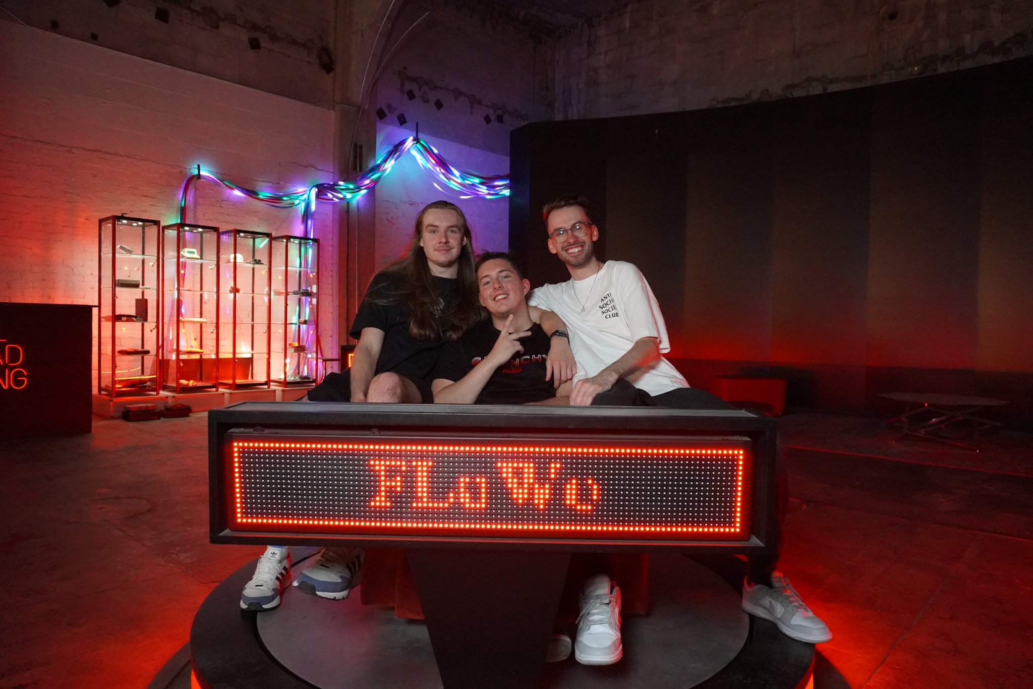 LG bbreadman on Twitter: "FLoWo on top🤝 https://t.co/HlQ9HhHXry" / Twitter