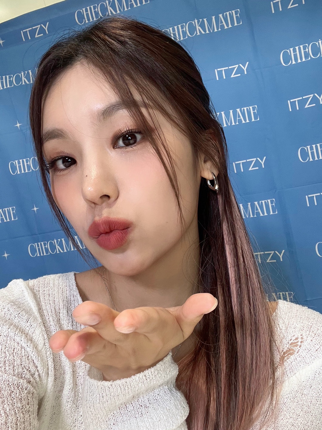 ITZY on Twitter: "220901 ITZY VIDEO CALL EVENT #YEJI #예지 #YUNA #유나 #ITZY #MIDZY @ITZYofficial # ...