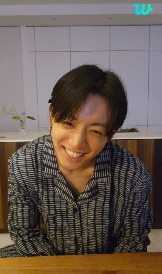 🏳️‍🌈- ∞ ⁷HOSEOKIEⁱⁿᶠᵒ.ᴴᵒᵇᶦᵖᵃˡᵒᵒᶻᵃ🃏 on Twitter: "[📝🐰] ¡Traducción del vlive de Jeon Jungkook por ...