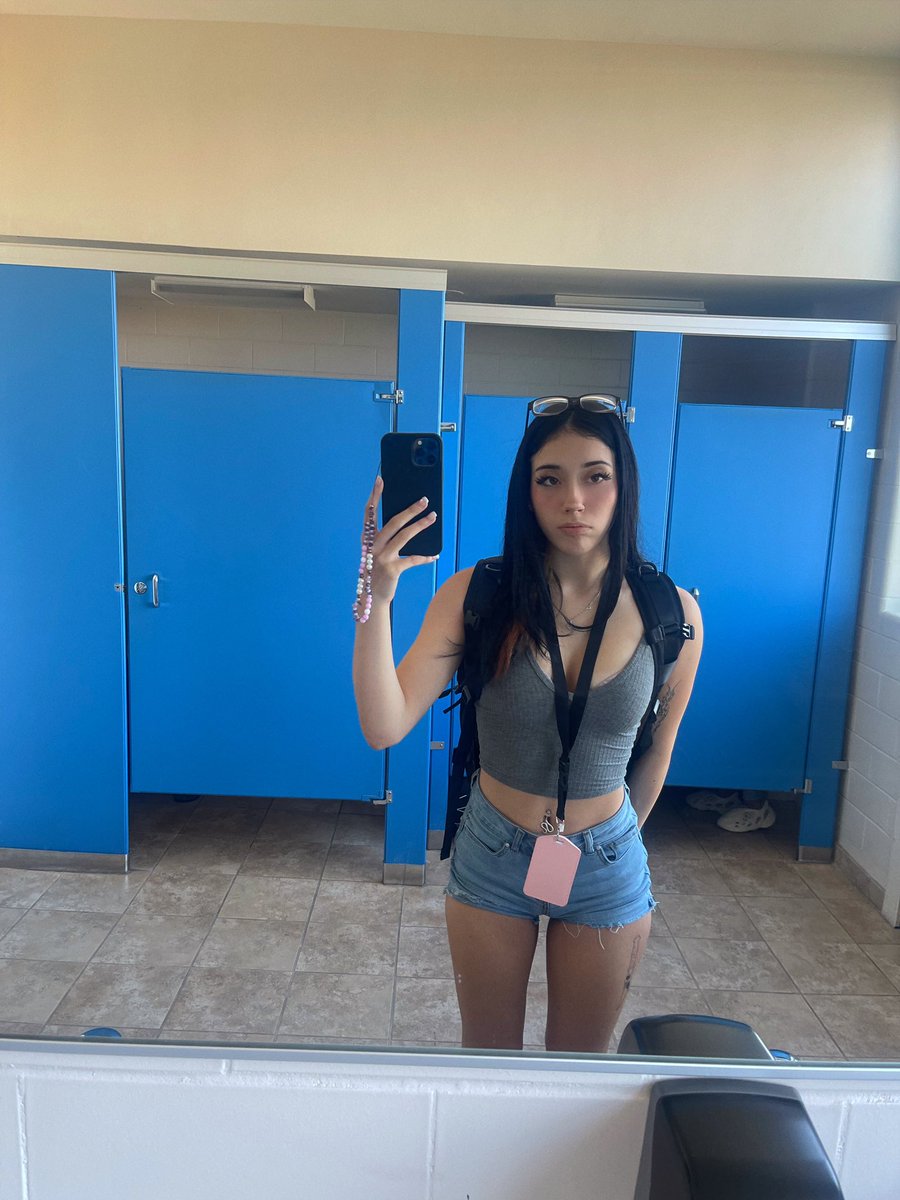 . on Twitter: "RT @deftmoon: hello gamers"