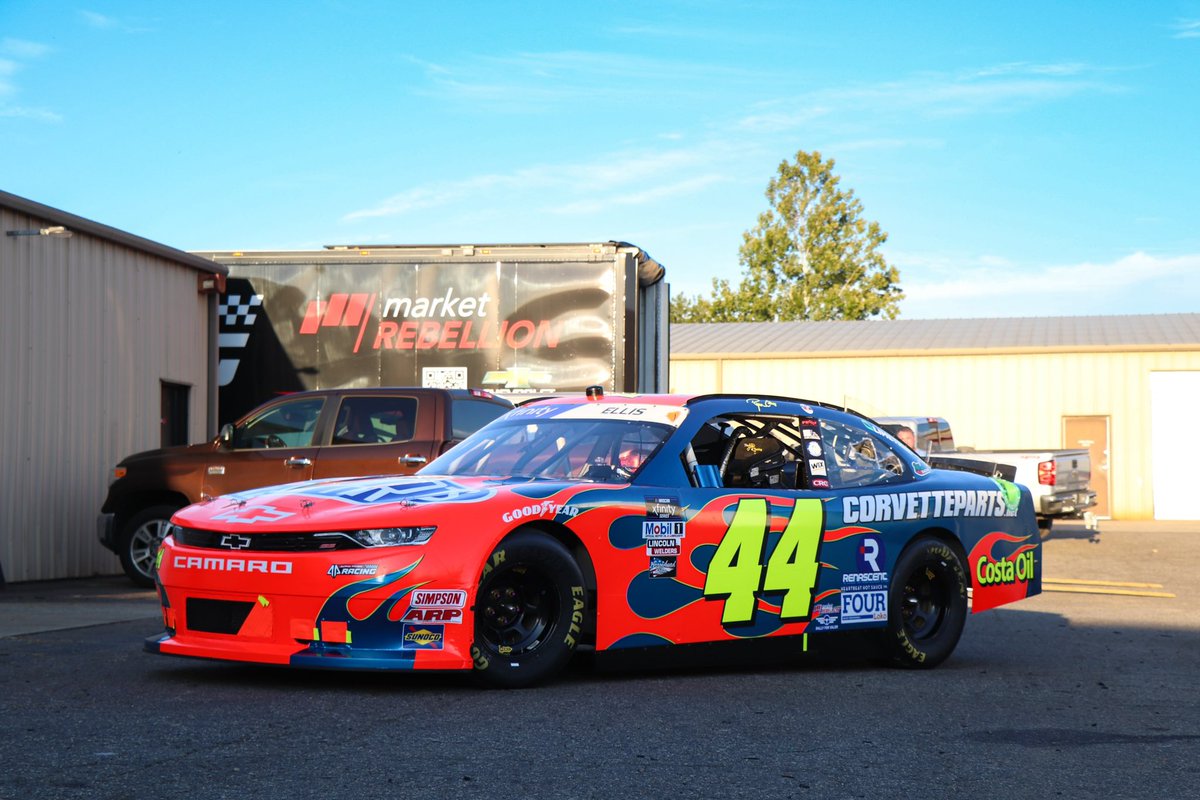 🤔🤷‍♂️ on Twitter: "It looks like complete ass on the Camaro, holy shit."