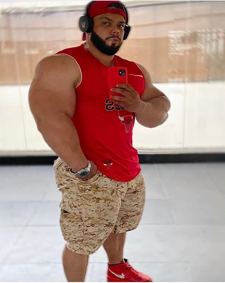 Alex Winter on Twitter: "The sperm in his ballsack is so lucky because of its proximity to that ...