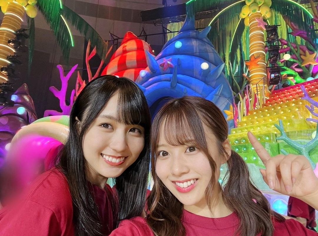 K川の支流 ⊿and📻📺 On Twitter 真夏の全国ツアー完走!お疲れ様~。賀喜ちゃんやさくちゃんとツーショット📱。璃果ちゃんと2人は