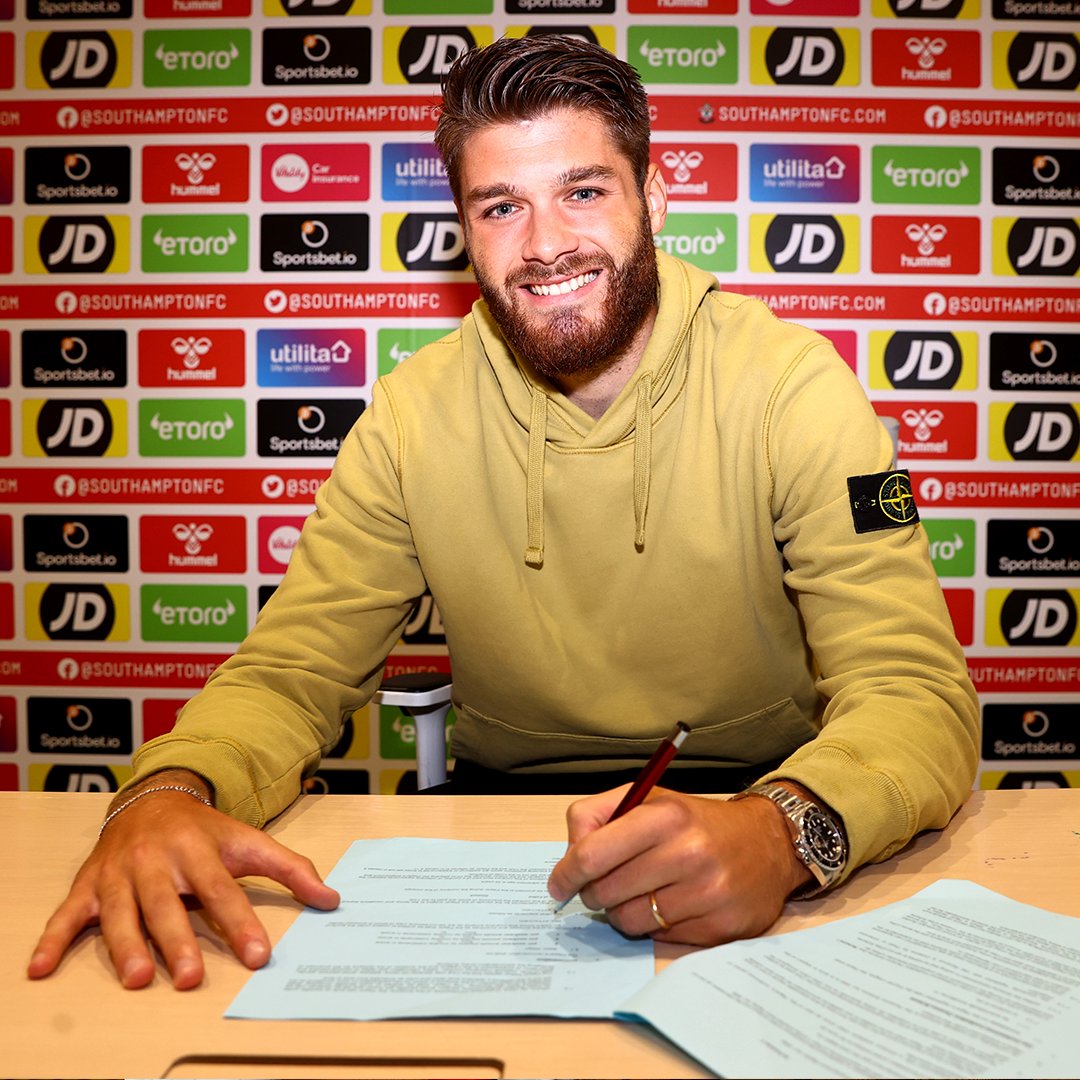 Southampton FC on Twitter: "🔘 JWP 🔘 KWP 🔘 ABK 🔘 AMN Welcome to Double-Barrelled FC, DCC! 😅 https ...