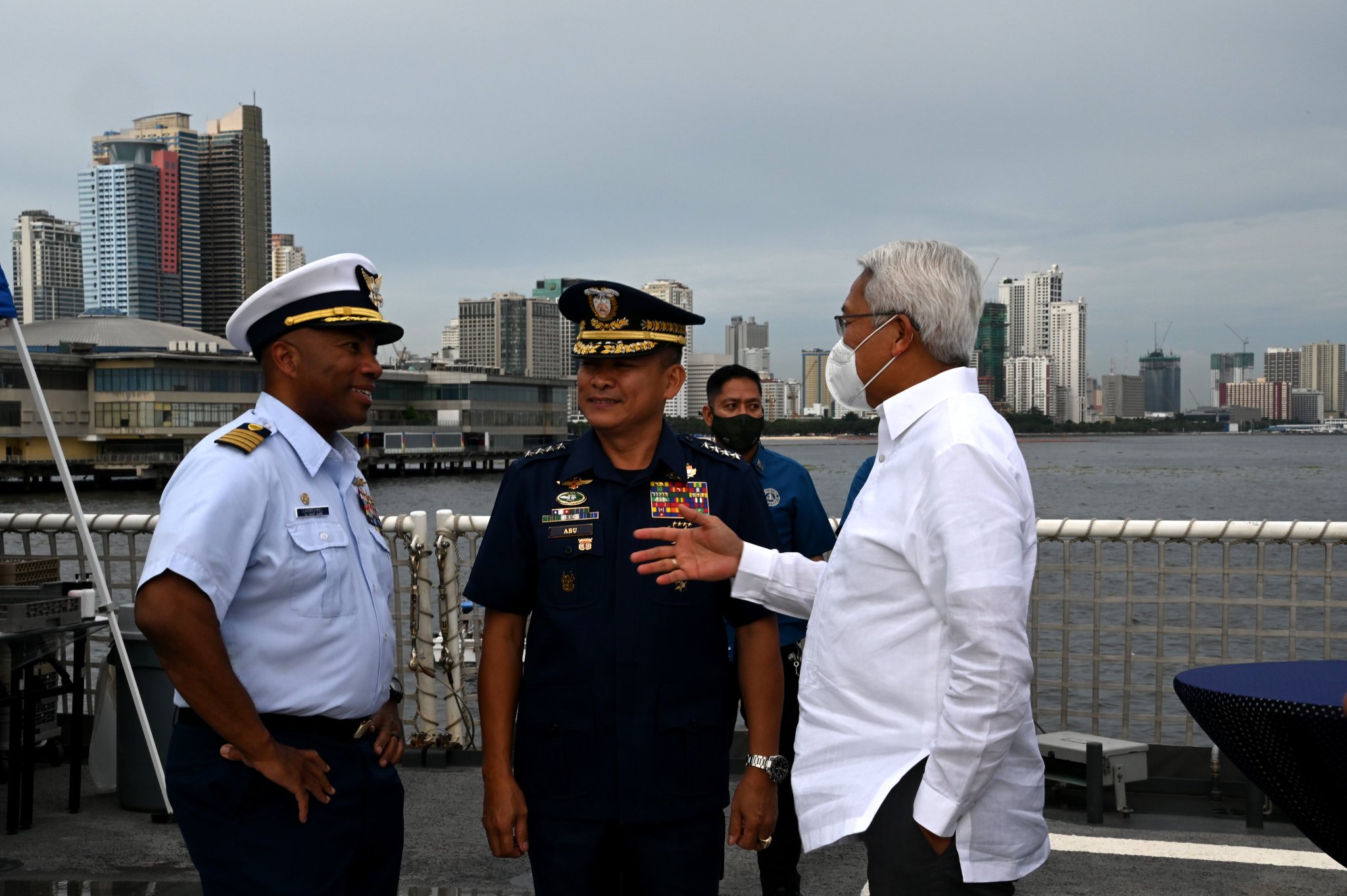 USCG Pacific Area on Twitter: "The @uscg Cutter Midgett's crew were honored to host several ...