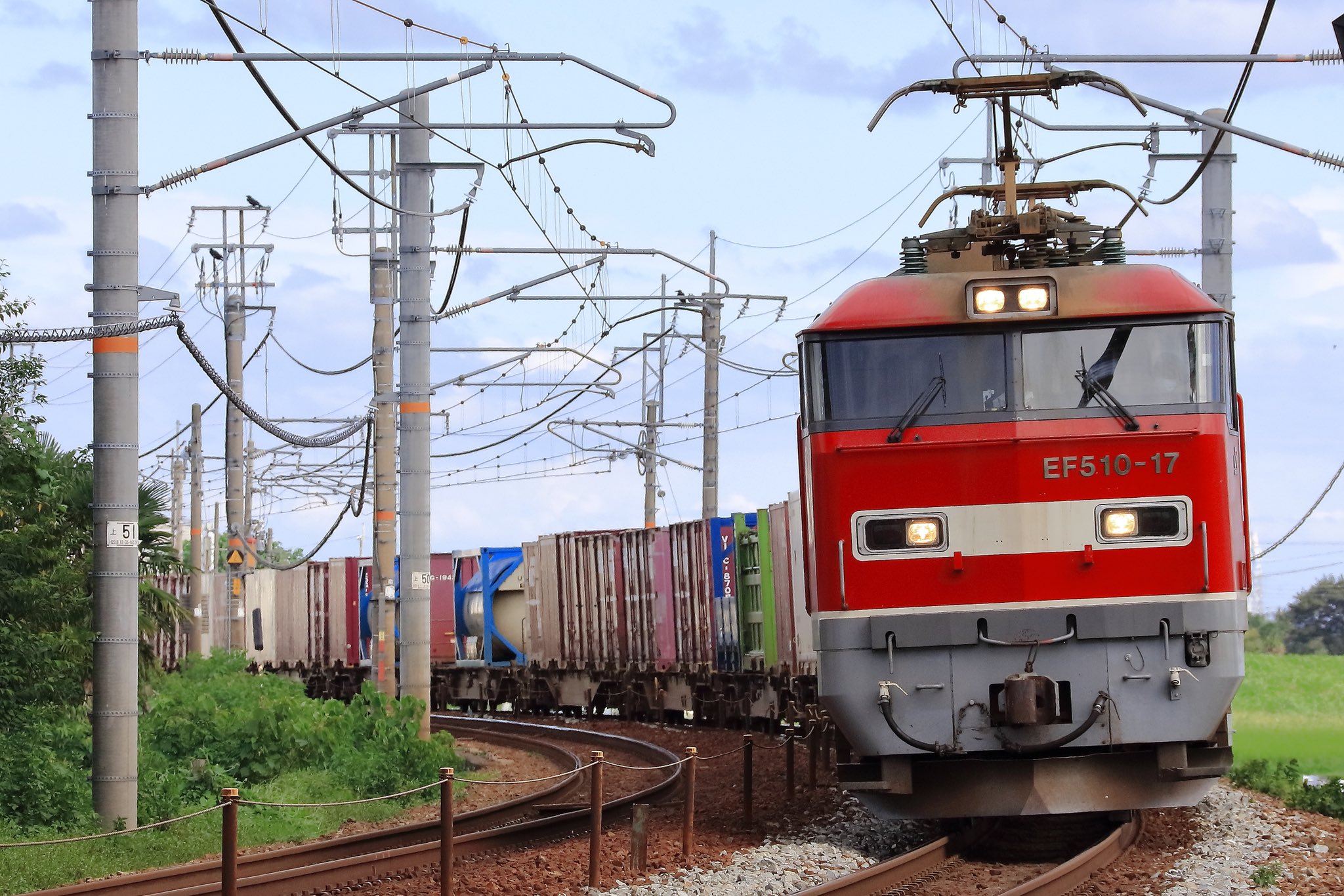 エコパワー桃太郎 on Twitter: "本日の2077レはEF510-17 ️ 昨日の荒天もウソのように、穏やかに晴れ渡った今日は、ようやく所定の運用に戻った EF510-17号機が牽引 ...