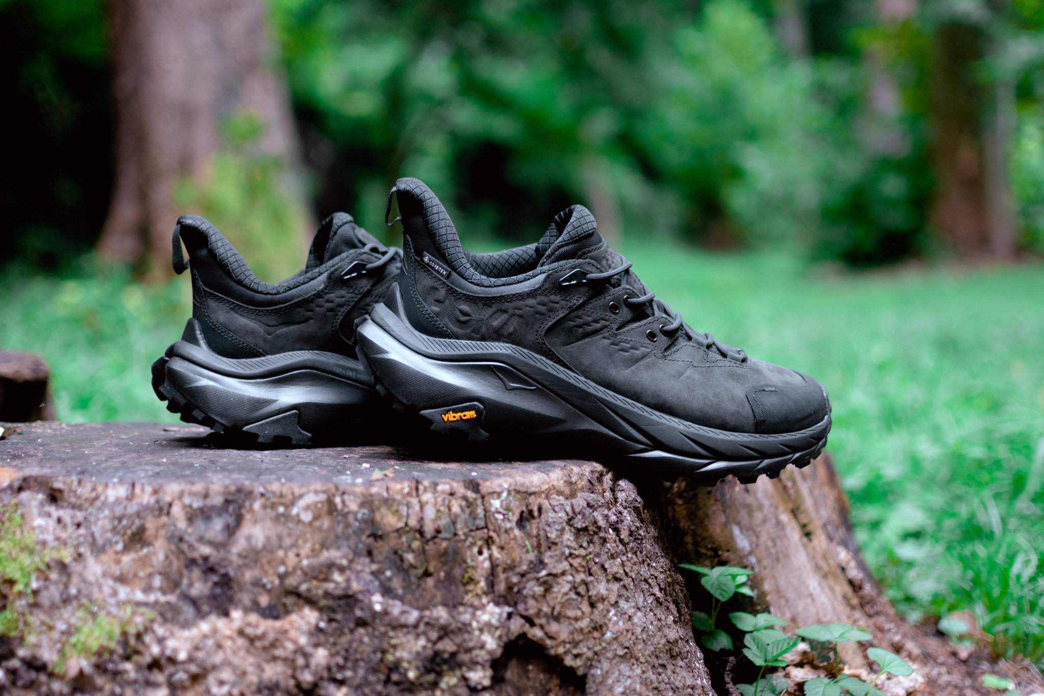 atmos on Twitter: "\ 𝗡𝗢𝗪 𝗢𝗡 𝗦𝗔𝗟𝗘 ／ 最高の履き心地で最高のパフォーマンスを発揮 HOKA ONEONE KAHA 2 LOW GTX 1123190-bblc ...