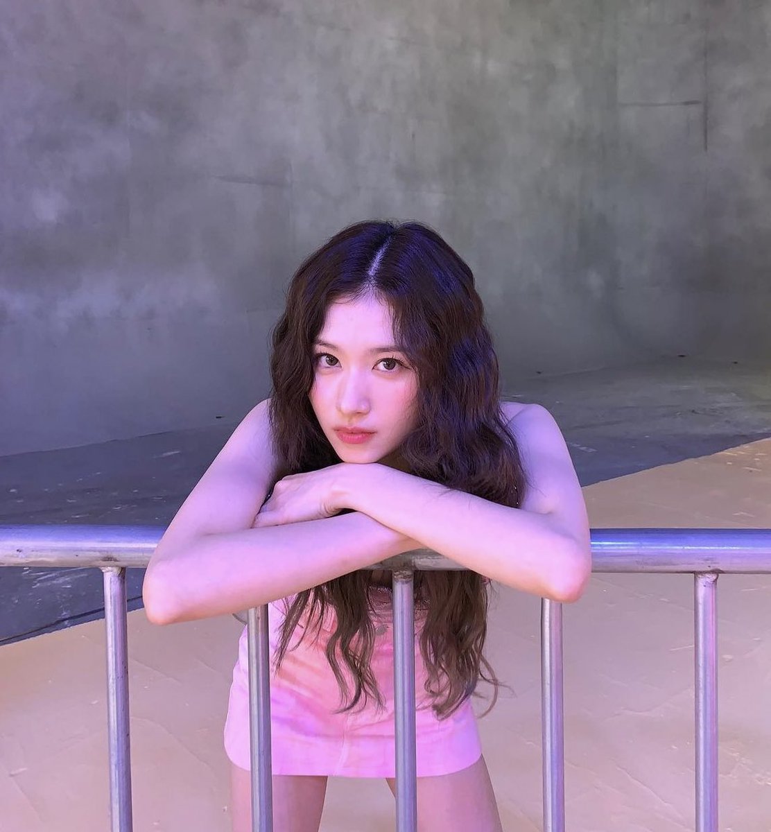 Sana Universe on Twitter: "oh my god Sana #SANA #사나 #サナ"