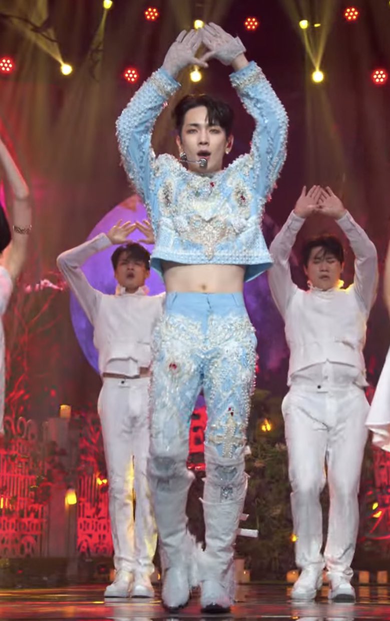 Key Shinee Abs
