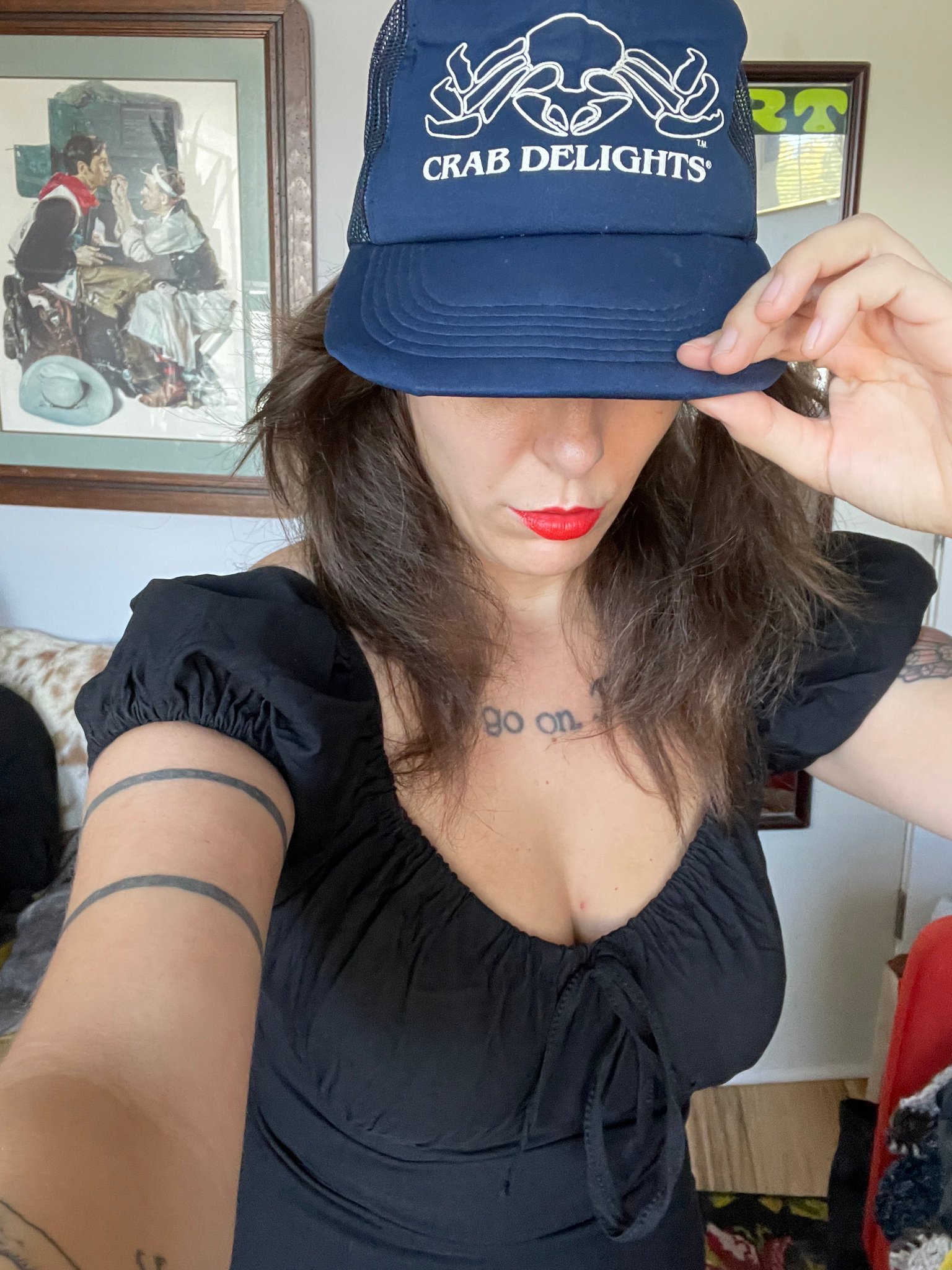 rax ‘leads with her crotch’ king on Twitter: "@mollytaft https://t.co/BEY3ucOR3w" / Twitter