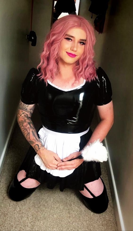 ☠️miss Poison Candi☠️ On Twitter When The Cutest Maid Comes To Clean