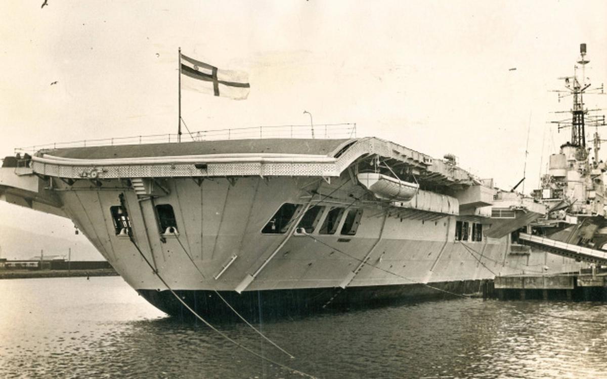 Indian Fleet on Twitter: "Old and New #LegendisBack #Vikrant https://t.co/pfhb25XQq8" / Twitter