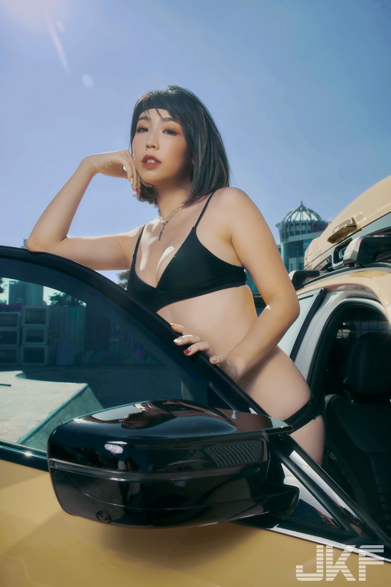 JKF on Twitter: "#JKFMag JKF 女郎—希希 風雨夜裡，你的心也和我一樣熱情如火嗎？ 🔥第四屆 JKF 百大女郎票選活動 正式開跑🔥 票選傳送門👉https://jkf ...