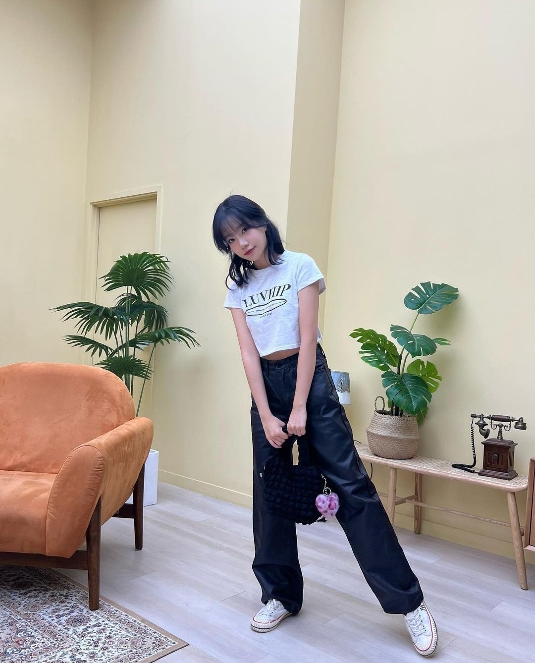 jo yuri pics ☁️ on Twitter: "yuri's instagram update ! https://t.co/UBbUn2j6gG" / Twitter