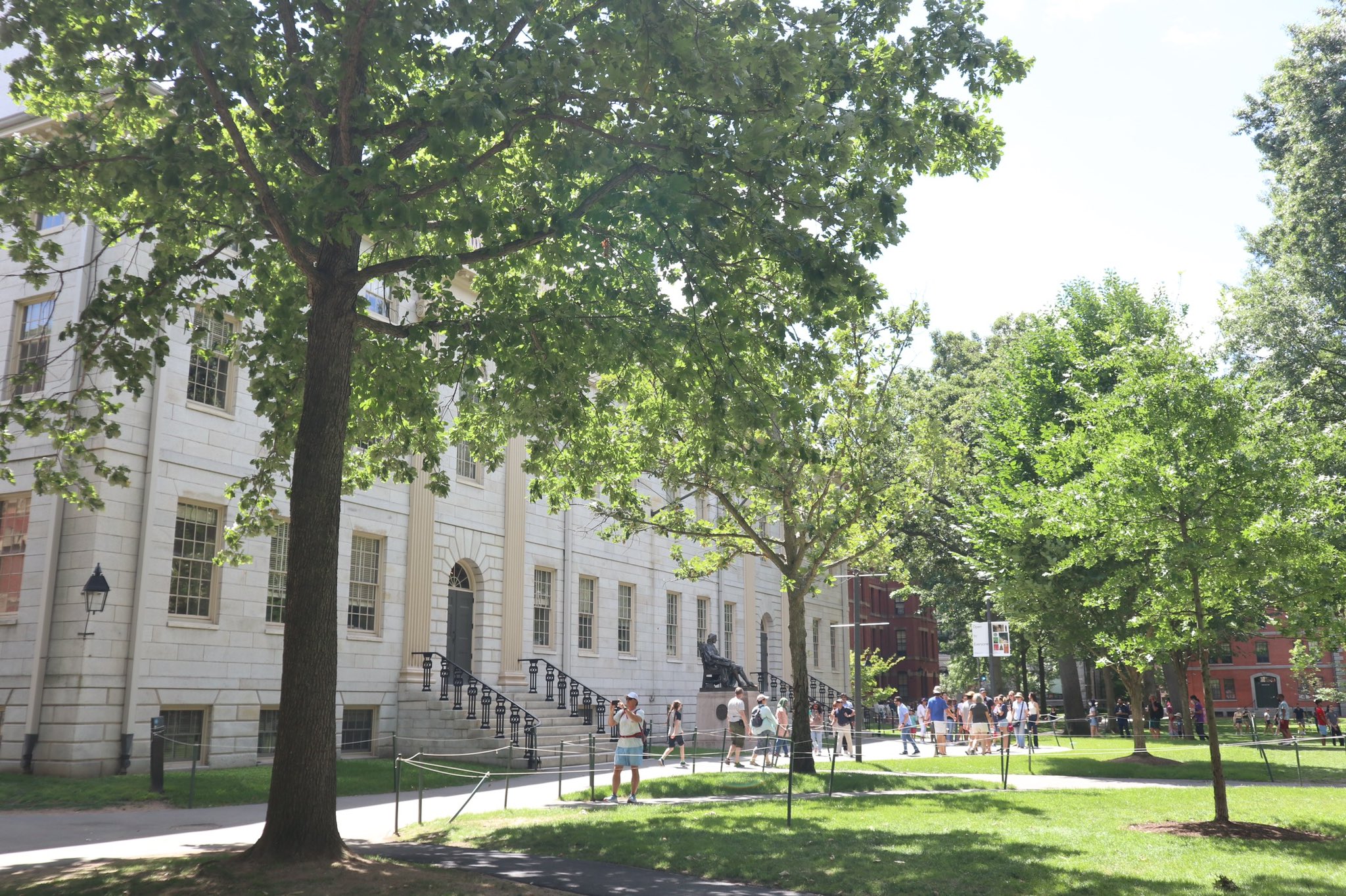 Manami Wada | 教育大学院＆コーチング on Twitter: "ついでにハーバードも。ハーバード大学（1-2枚目）は思ったよりコンパクトで、一橋大学みたいな雰囲気。教育大学院は別 ...