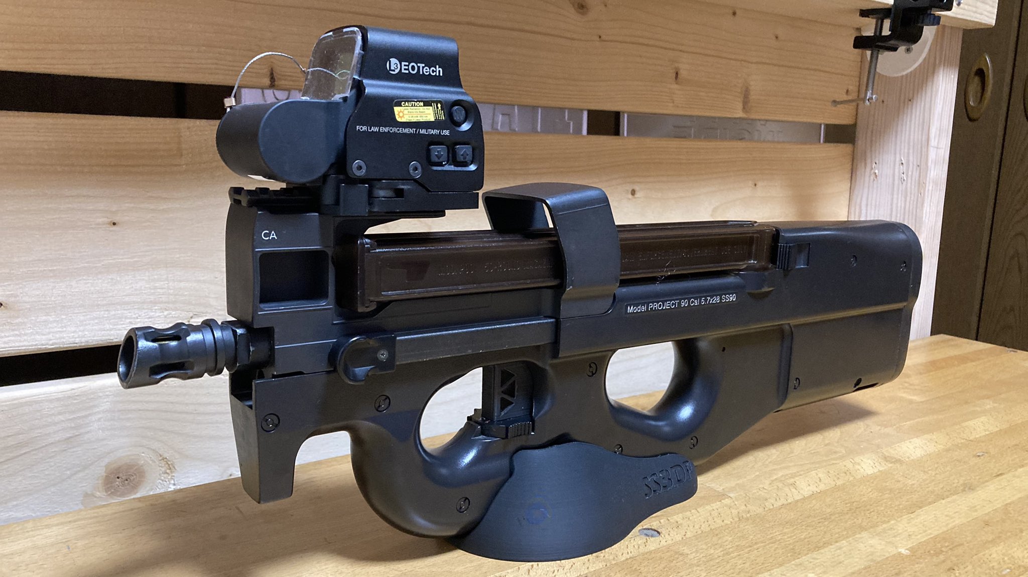 TOKI@P90使い🐺狼 on Twitter: "#P90 なので、オオカミのショートバレルチューンは初速はバレル、弾道はスリーブがそれぞれ受け持っている…というイメージで組み立てられてて ...