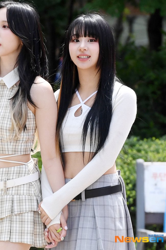 TWICE Indonesia on Twitter: "[PRESS] #CHAEYOUNG at MBC “Show! Music Core” guerrilla mini fan ...