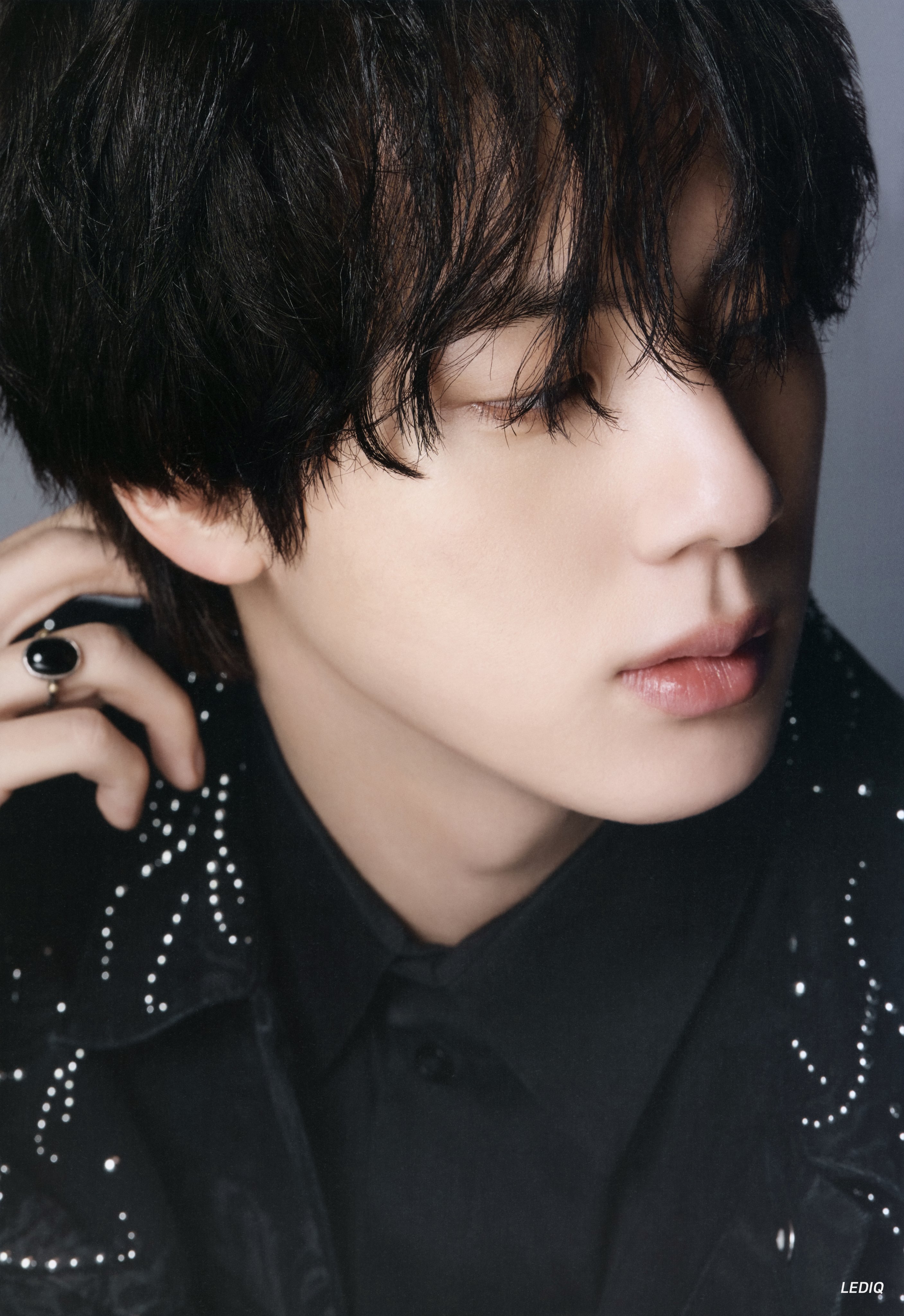 JIN SHAZAM on Twitter: "[scan] DICON D'FESTA PHOTOBOOK :: JIN (3) Cr: @ lediQ_1204 SOLD OUT KING ...