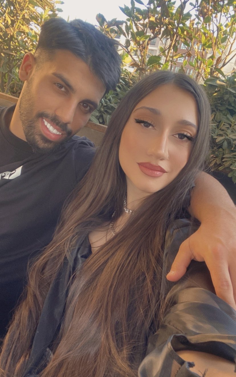 sarina.z on Twitter: "این بچه اصرار داره که بد افتاده تو عکس ولی من عاشقه خندهاشم؛) https://t.co ...