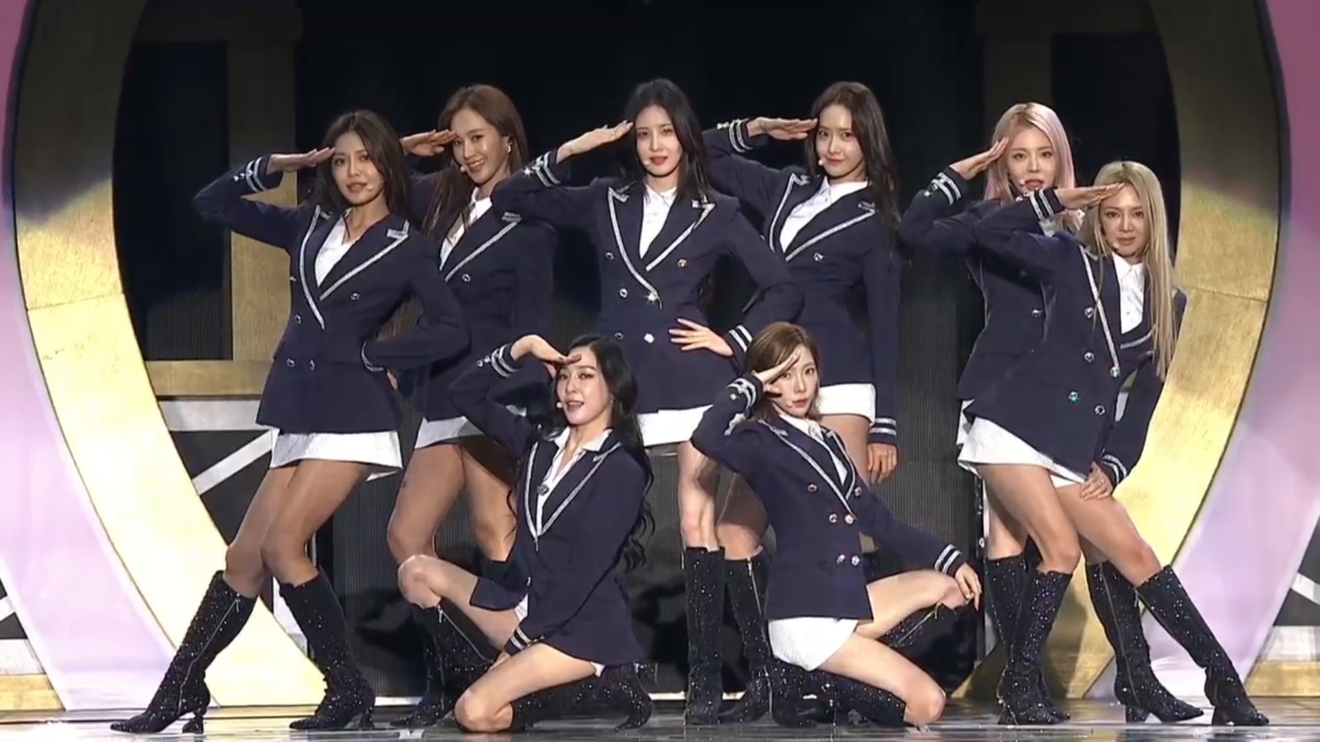 ᴛᴀᴇʏᴇᴏɴ ꜱᴛᴜꜰꜰ 🏹 | taeyeon's other self on Twitter: "GIRLS' GENERATION - GENIE (2022) https://t ...