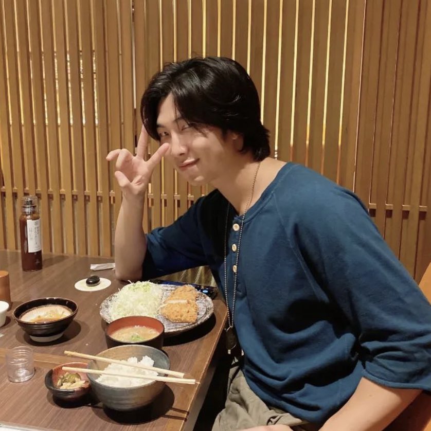 vale on Twitter: "my beautiful boyfriend :( https://t.co/A6udtWmp1V" / Twitter