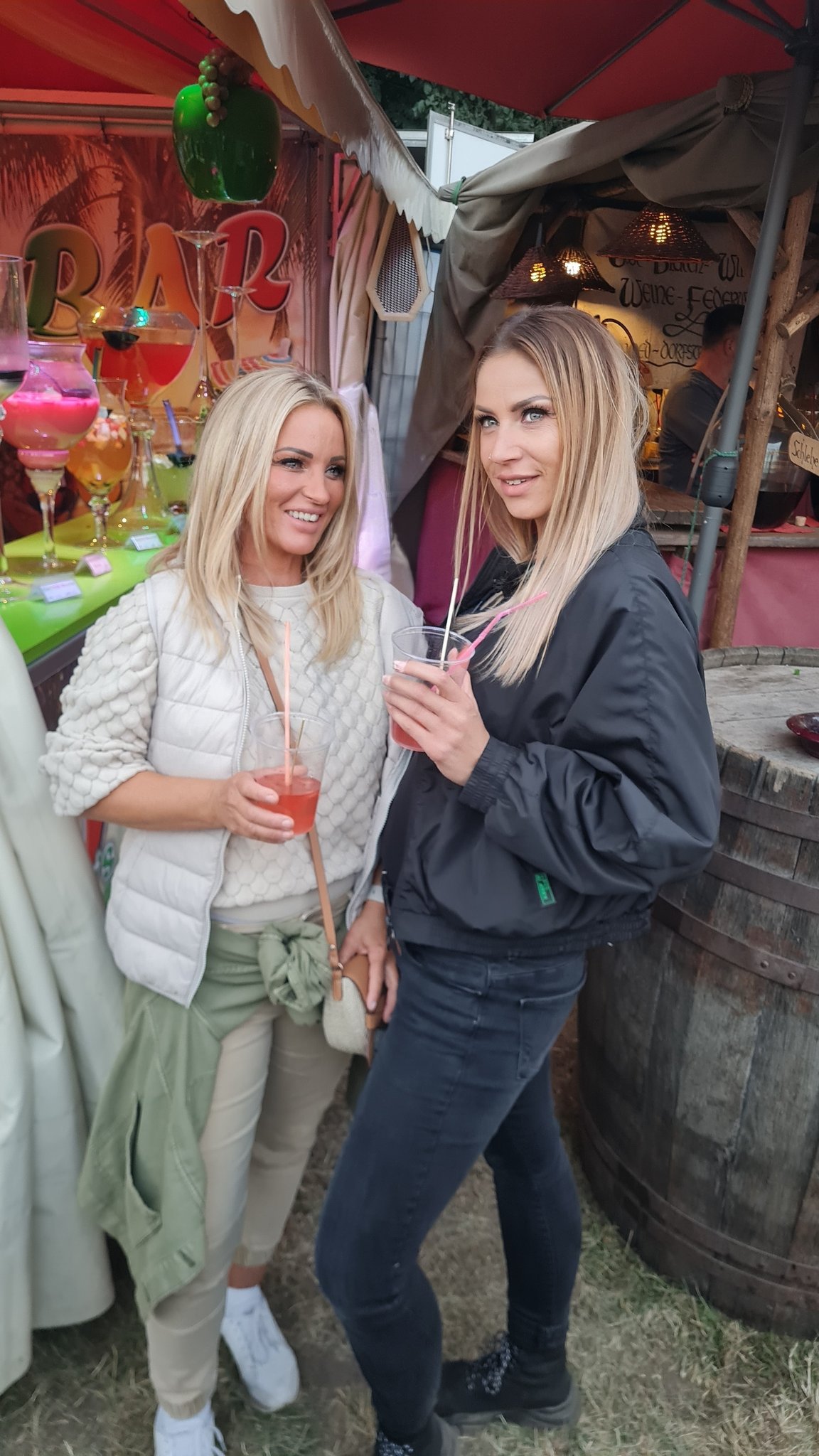 TW Pornstars - Candy Samira. Twitter. Heute auf dem Pferdemarkt in ...