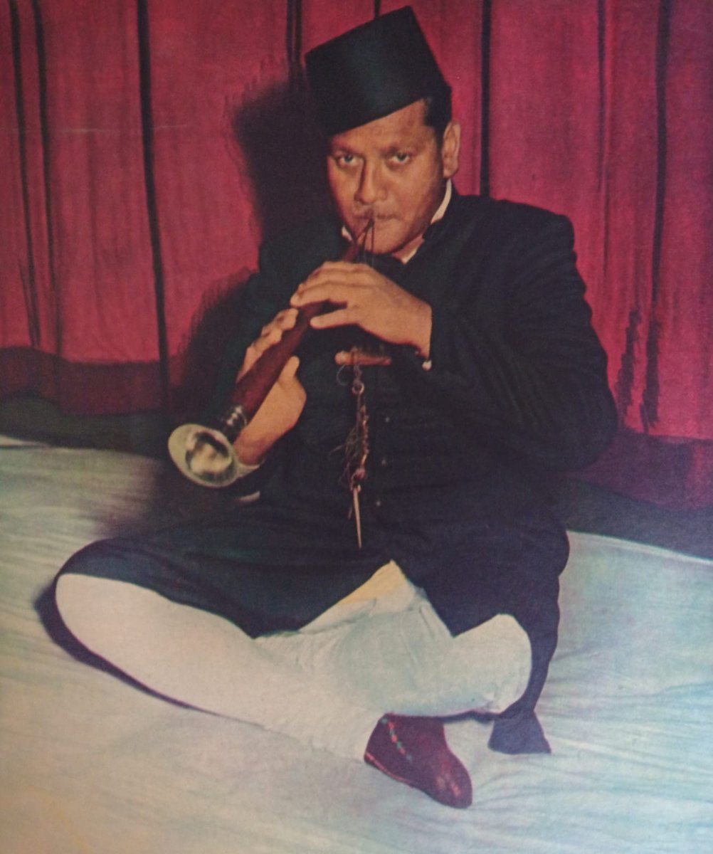 indianhistorypics on Twitter: "1950s :: Ustad Bismillah Khan Playing Shehnai"