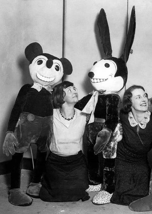 Oswald The Lucky Rabbit Cosplay