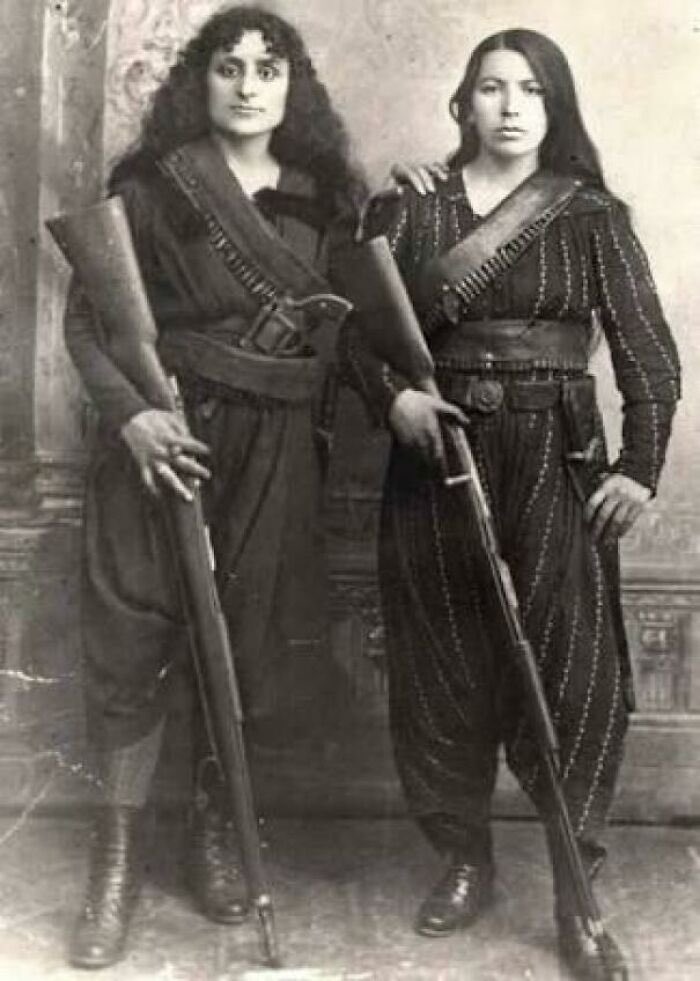 History In Pictures on Twitter: "Two Armenian Counter-Militias Fighting ...