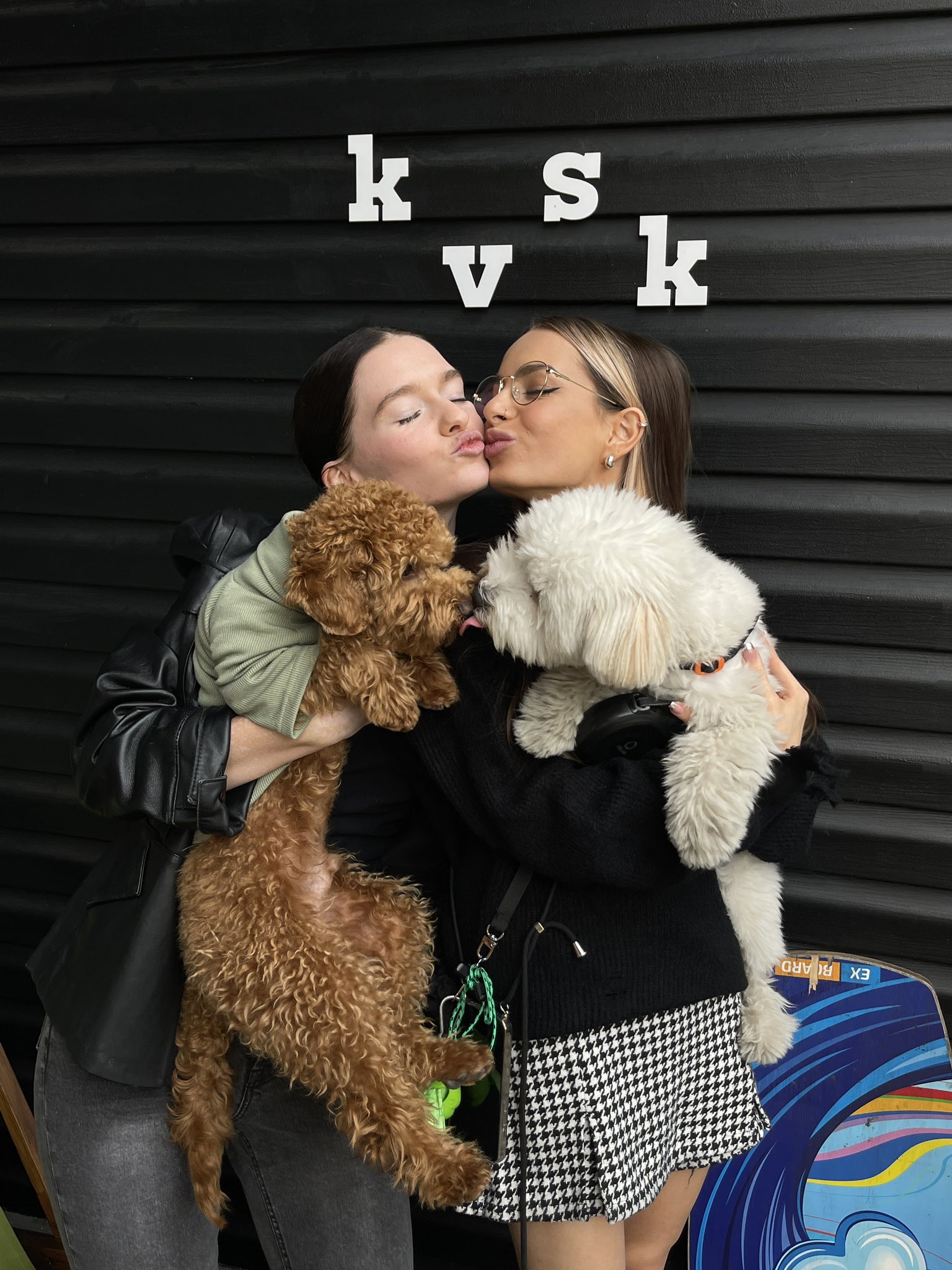 TW Pornstars - 2 pic. Emily Poker. Twitter. Трохи фотозвіту. 8:53 PM ...