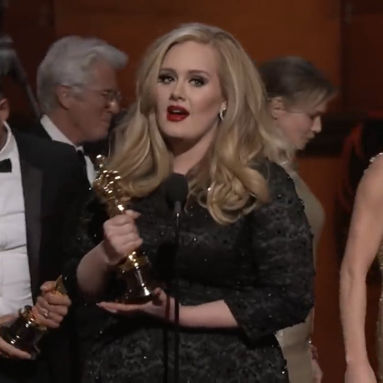 Tracklist on Twitter: "EGO! Adele já possui 3 dos 4 grandes prêmios da indústria - Emmy, Oscar e ...