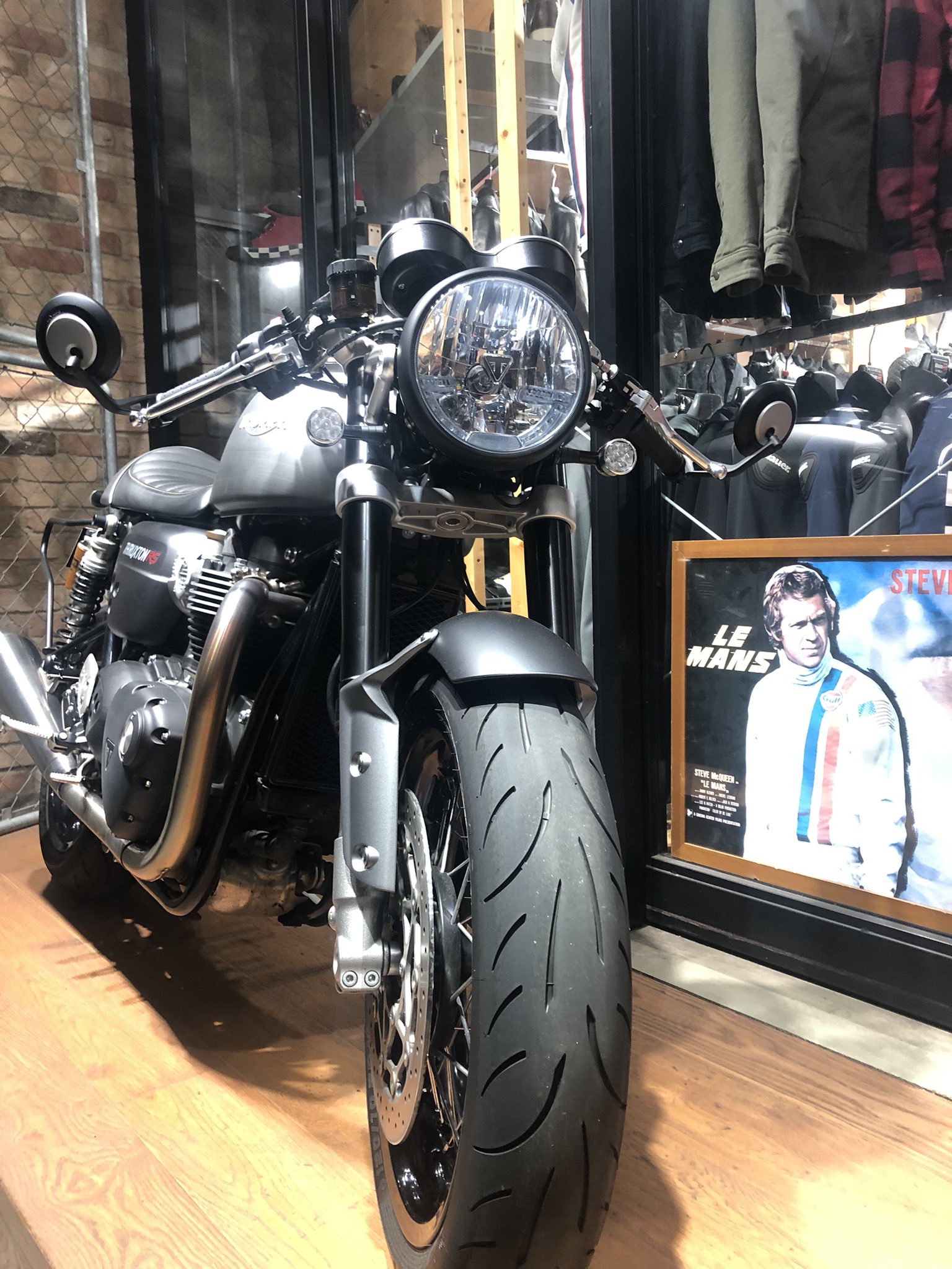 Motorimoda GINZA on Twitter: "TRIUMPH THRUXTON RS Heritage Edition 3台のみ製作されたリミテッド・モデル 本日もお待ちしており ...