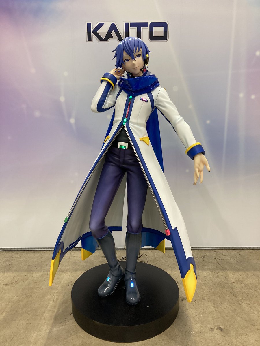 Hatsune Miku on Twitter: "Life-size statues of piapro characters! Luka, MEIKO and KAITO! # ...