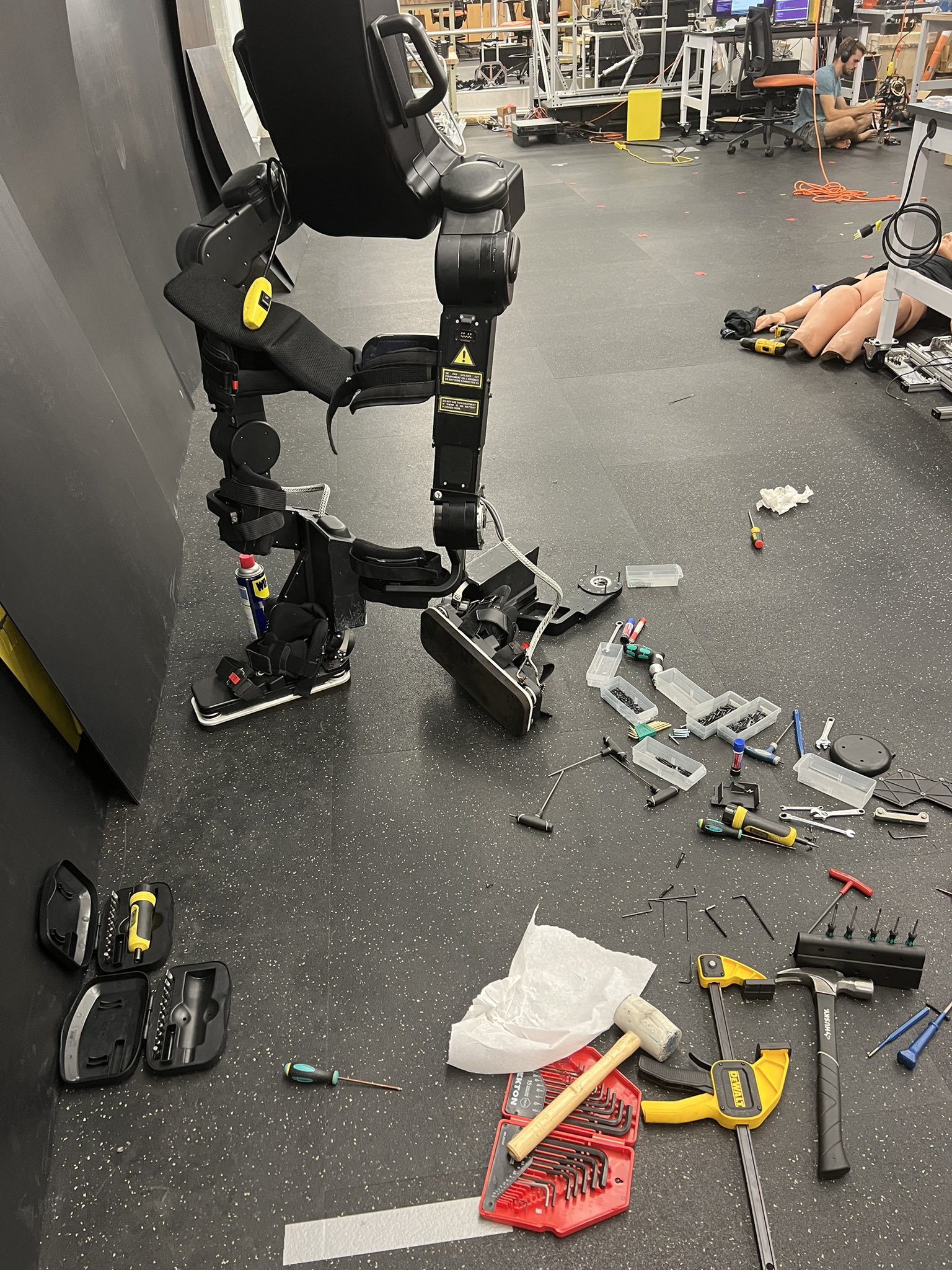 AMBER Lab on Twitter: "RT @maegan_tucker1: Little game of “I Spy” — AMBER lab edition @AMBER_lab ...